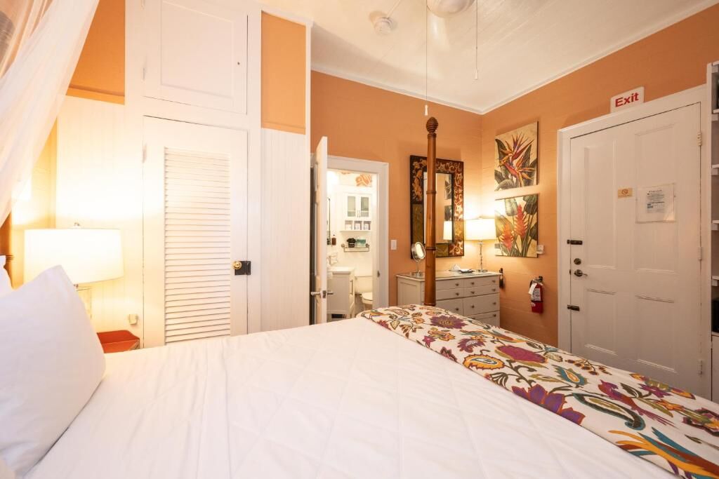 Comfortable Accommodations in The Keys | The Mermaid & The Alligator